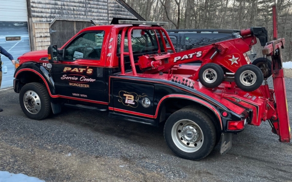 Fast Towing in Worcester MA | Pat's Service Center